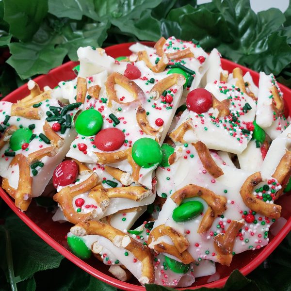 Easy Christmas Bark - LovingHomeschool.com