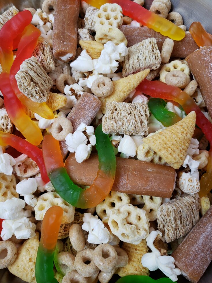 Farm Animal Trail Mix - LovingHomeschool.com
